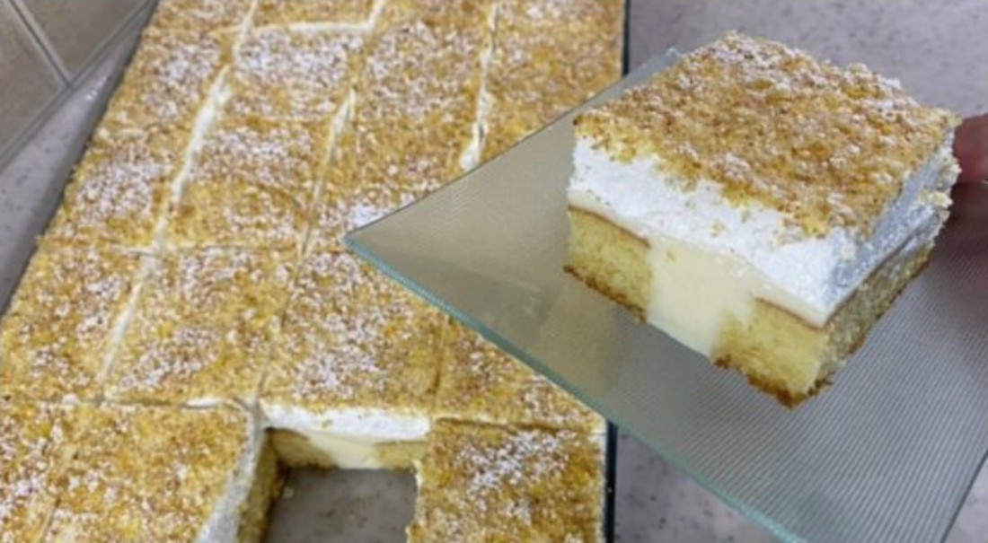 Gelochte Biskuit-Schnitten mit Eigelb- und Sahnecreme – eindrucksvolles ...